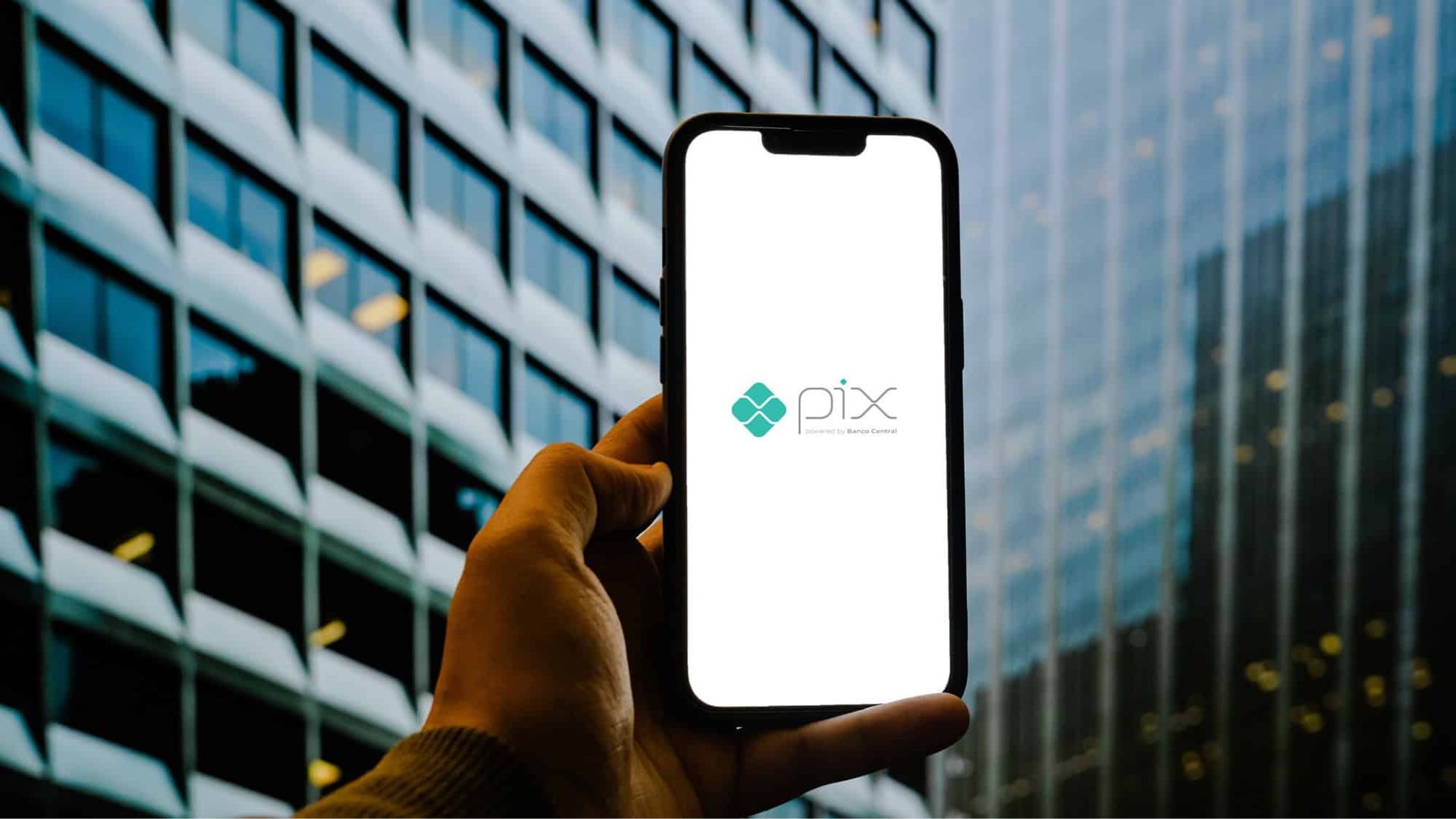 Ataque hacker a empresa ligada ao Pix levanta alerta sobre ...